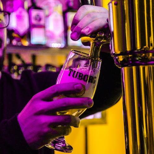 Bier Tappen - Zo Moet Het - Perfect Getapt Bier!